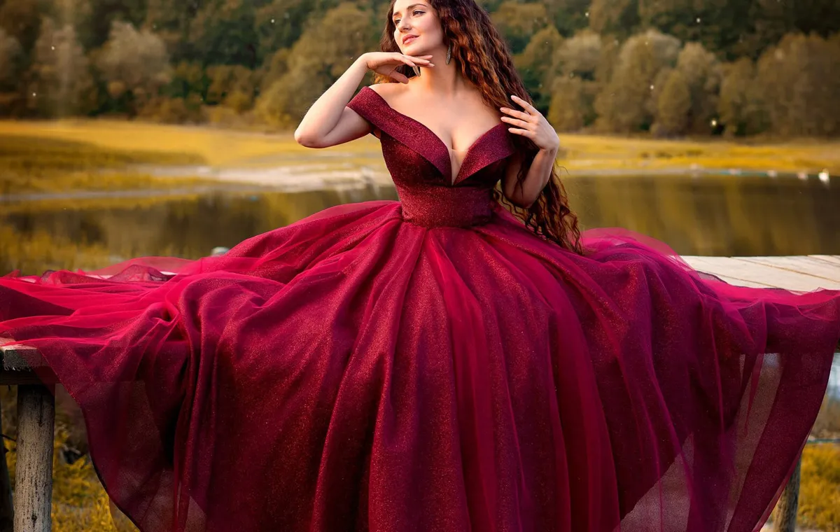 Stylish Long & Short Prom Dance Dresses 2026 Shop Online - Lunss