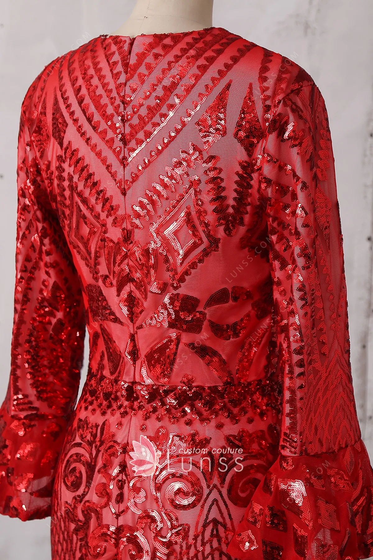 Unique Red Sequin Long Sleeve Slim Short Cocktail Dress - Lunss