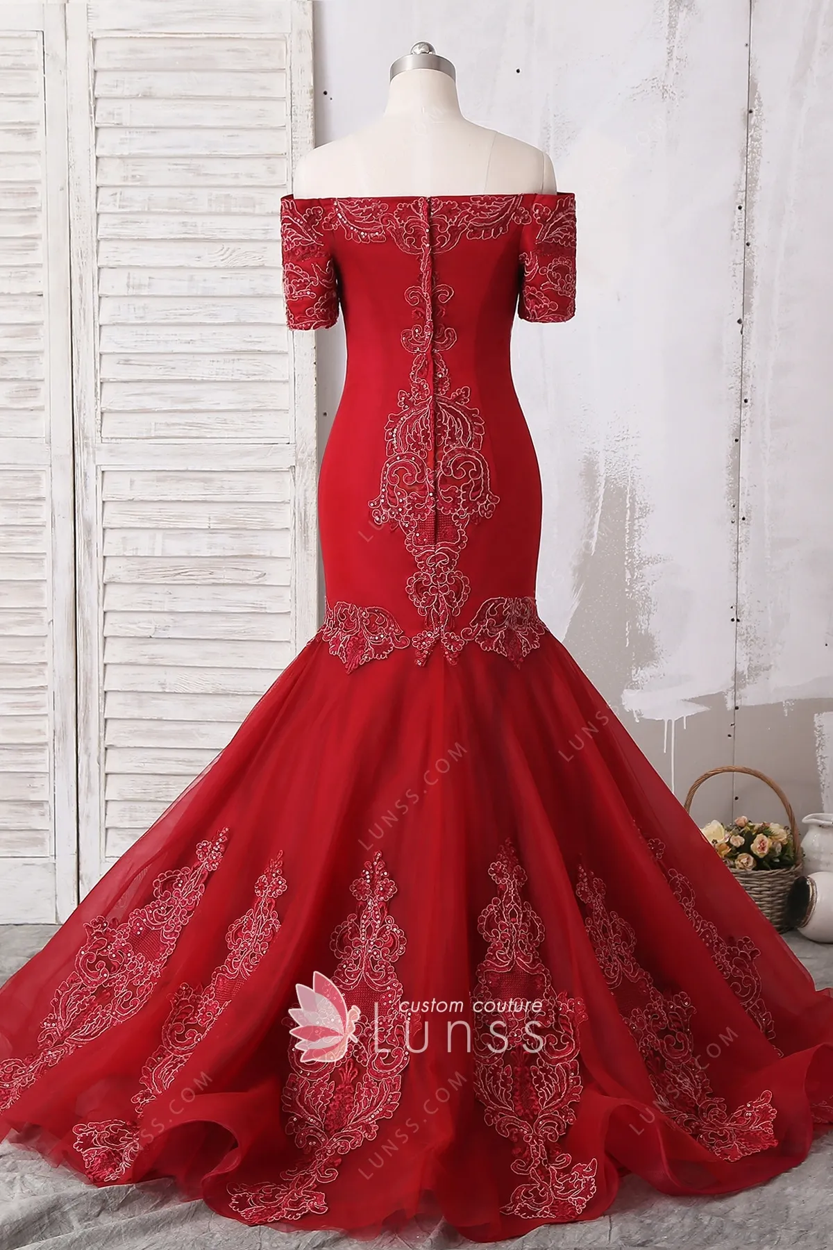 Vintage Beaded Lace Appliqued Dark Red Trumpet Long Gown - Lunss