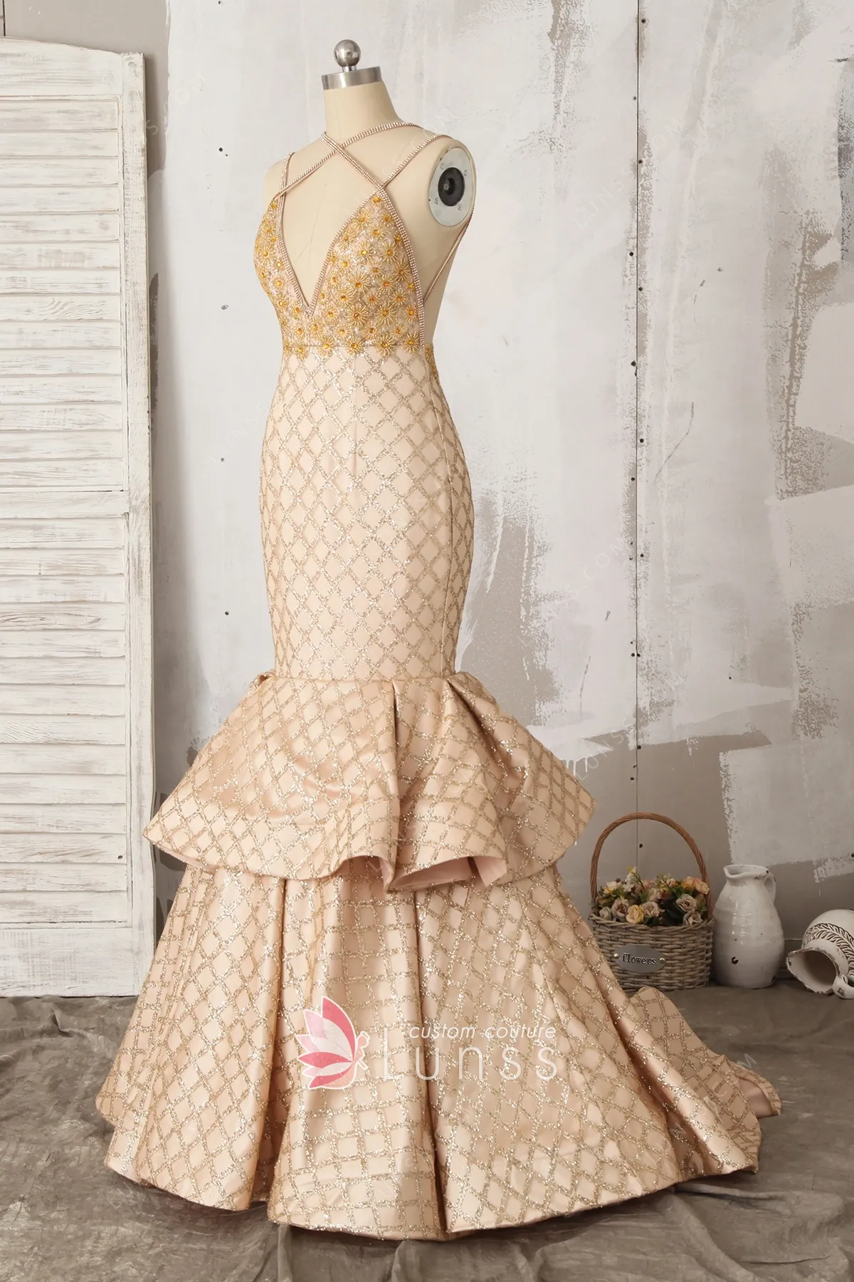 Luxury Beaded Gold Glitter V-neckline Trumpet Prom Dress - Lunss