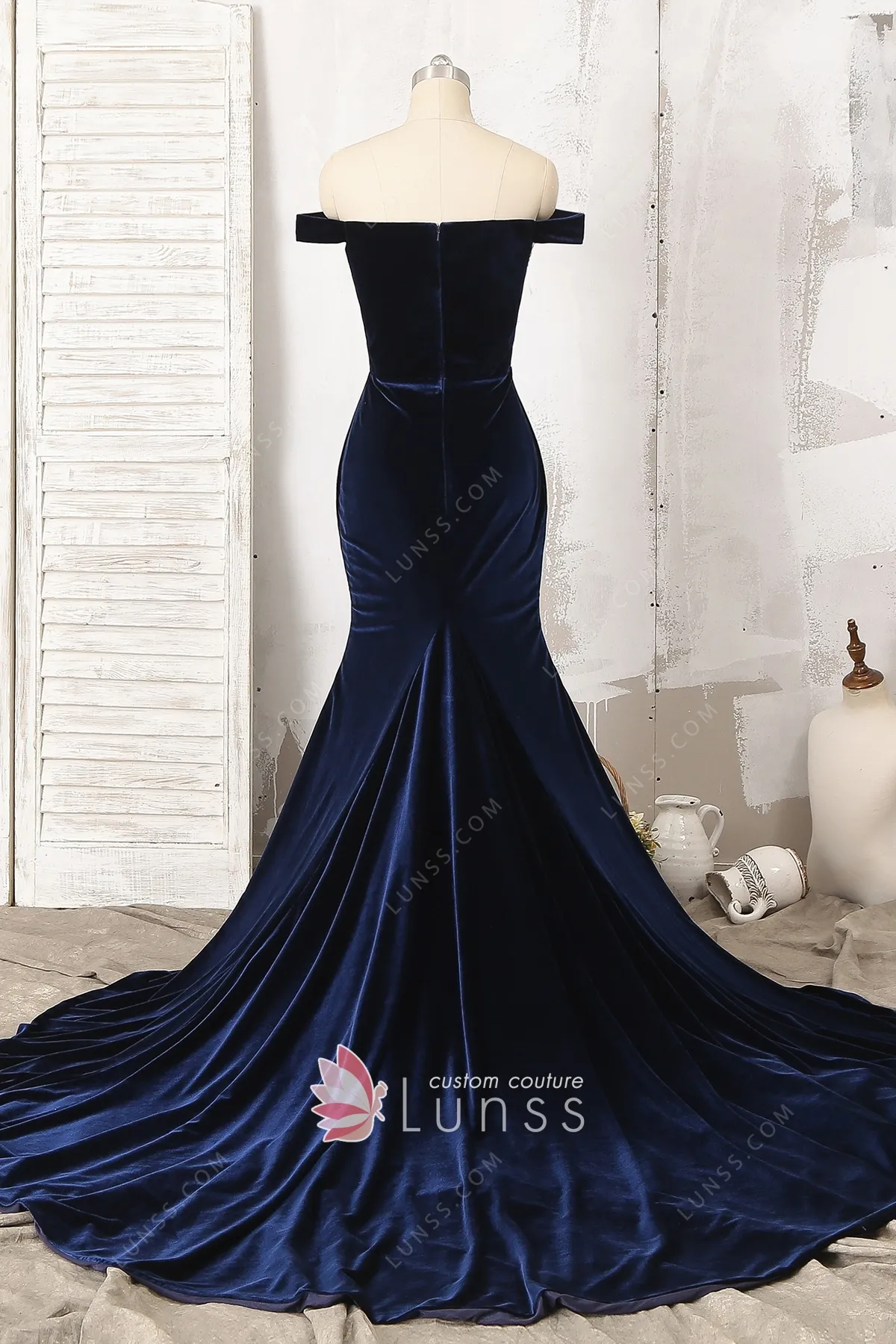Lace Off-the-shoulder V-neck Navy Velvet Long Prom Dress - Lunss