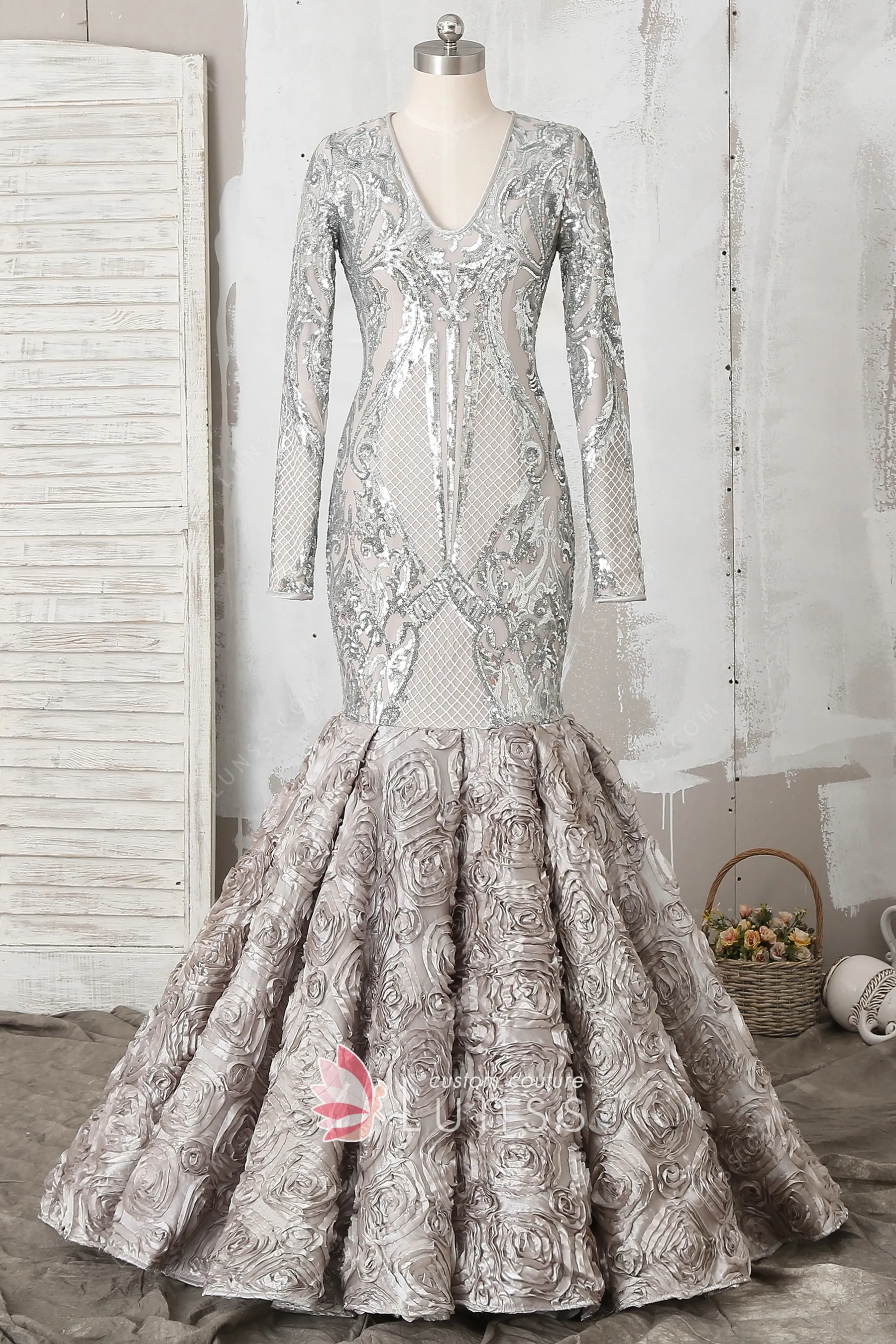 Exclusive Silver Sequin 3D Rosette Trumpet Prom Dress - Lunss