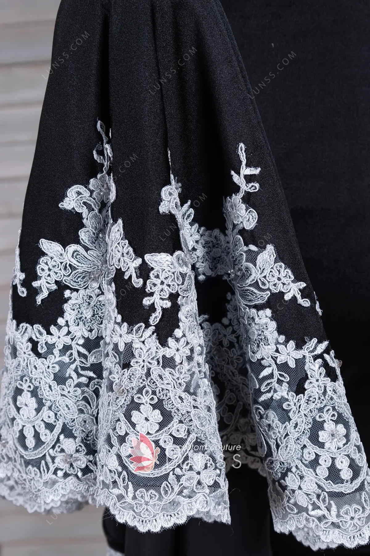 Silver Lace Appliqued Black Bell Sleeve Mermaid Prom Gown - Lunss