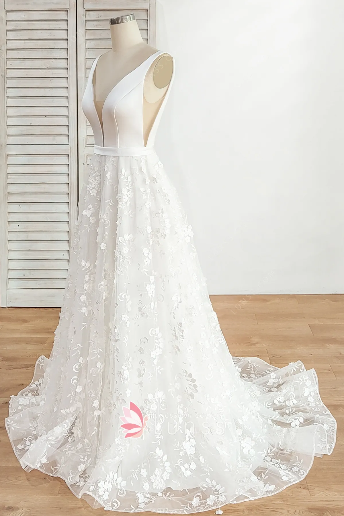 Sexy Plunging Neckline Satin and Flower Lace Bridal Dress - Lunss